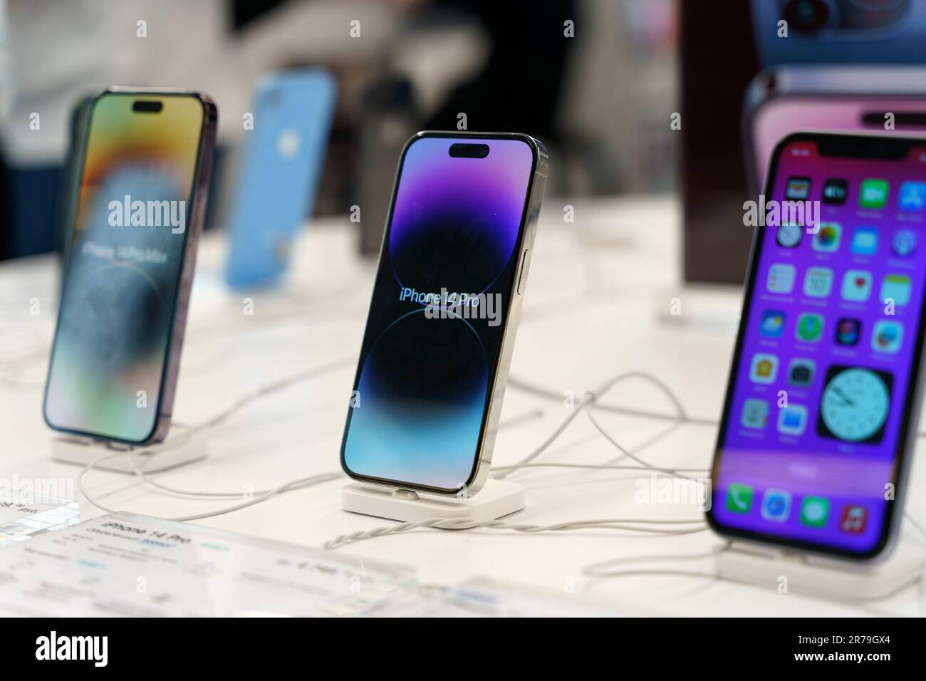 Iphone 12 pro max blue hi-res stock photography and images - Alamy