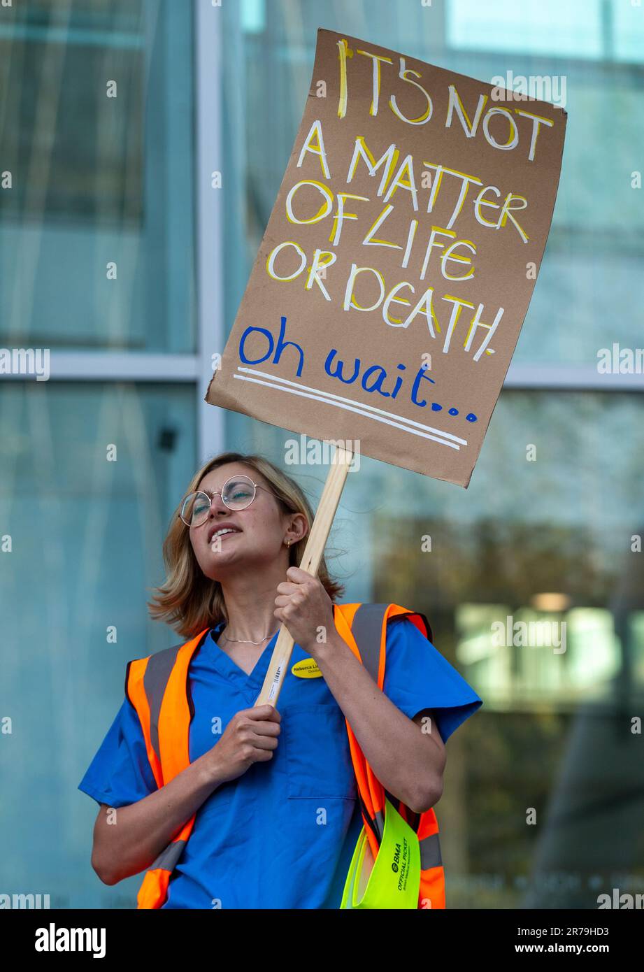 Pay restoration hi-res stock photography and images - Alamy