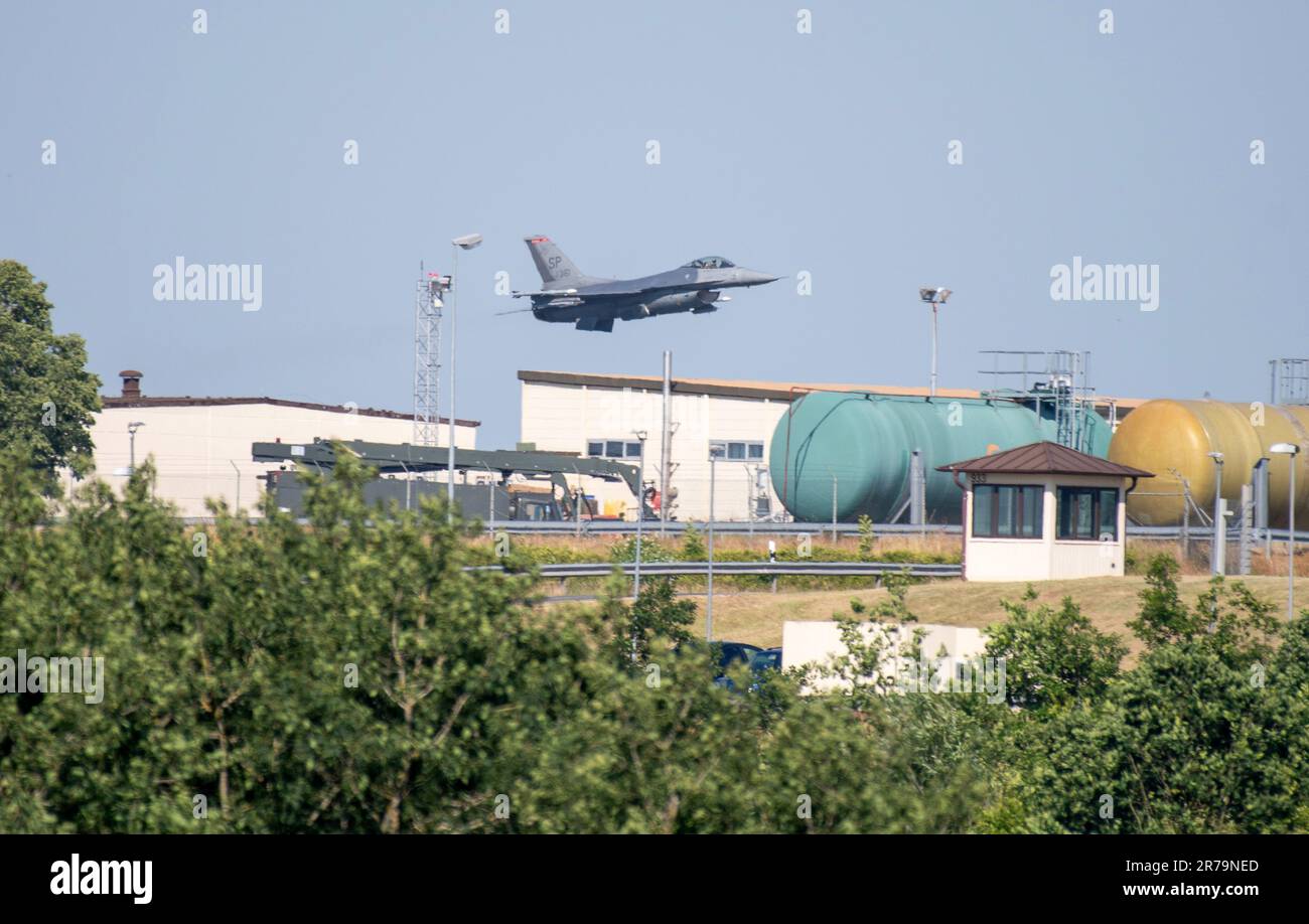 Spangdahlem, Germany. 14th June, 2023. An F-16 fighter aircraft flies ...