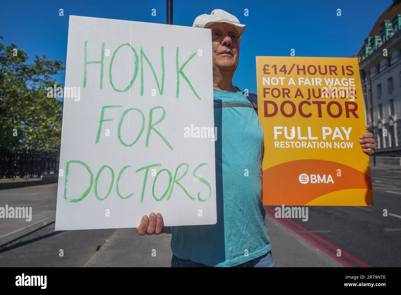 Honk for doctors hi-res stock photography and images - Alamy