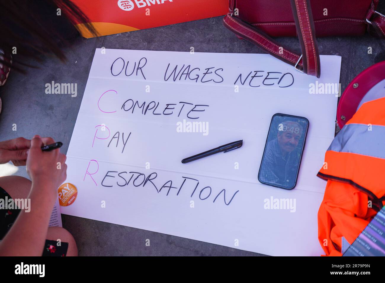 Complete pay restoration hi-res stock photography and images - Alamy