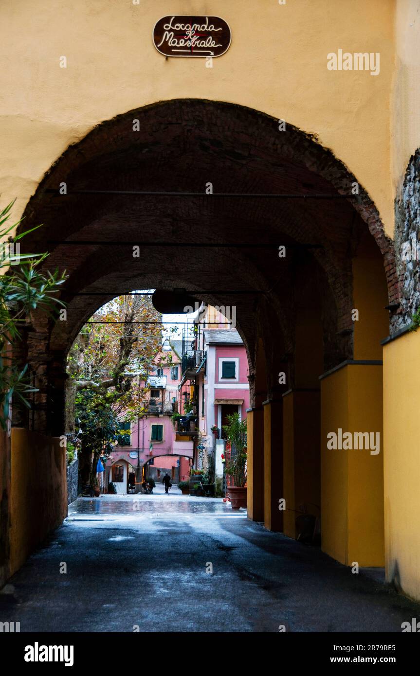 Barrel arch in Monterossa al Mare, Cinque Terre, Italy Stock Photo - Alamy