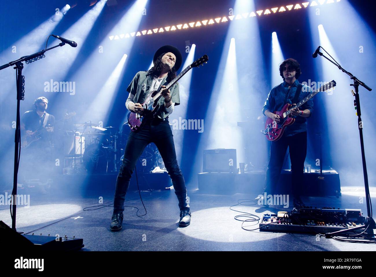 James bay singer 2023 hi-res stock photography and images - Alamy