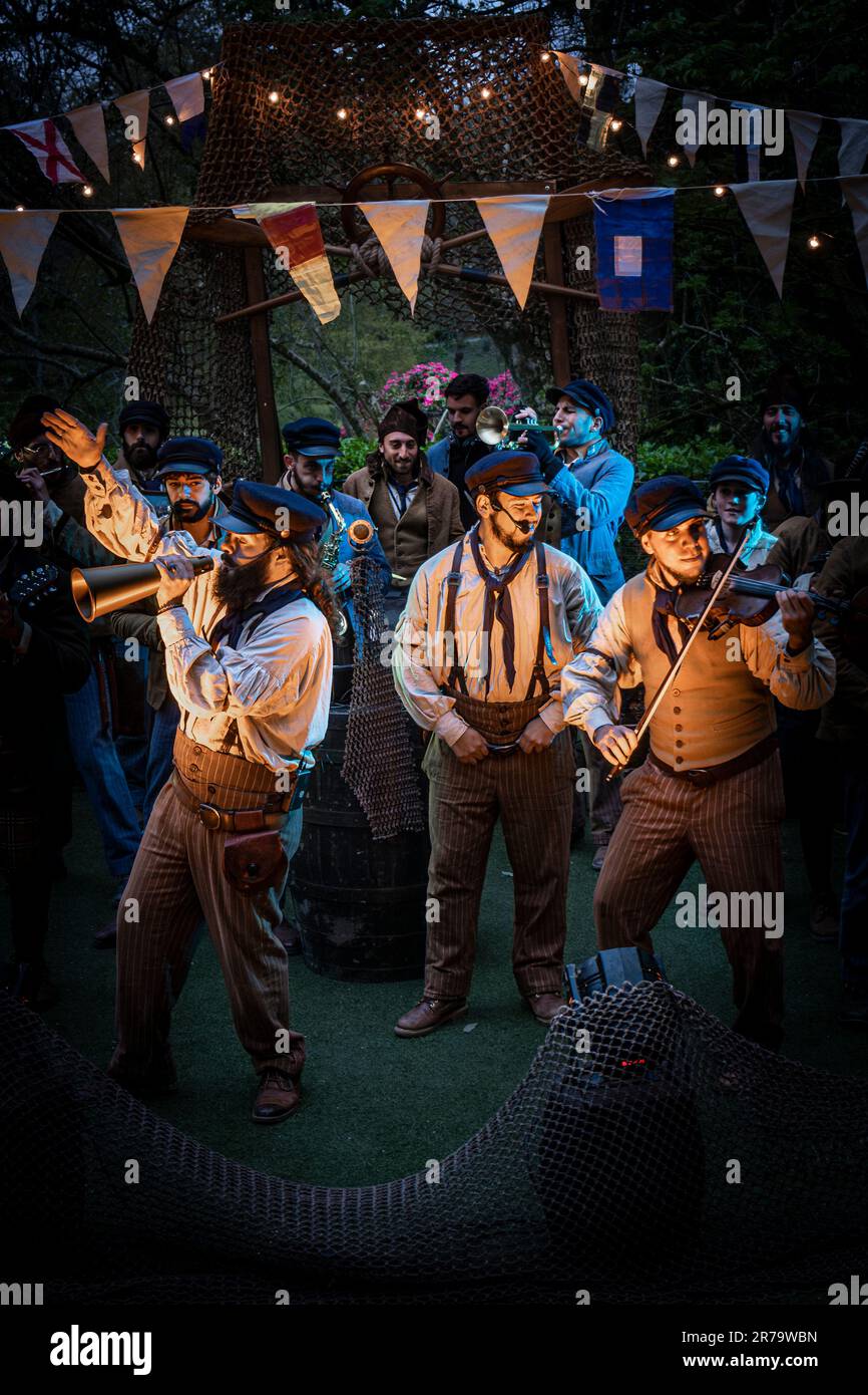 Old Time Sailors performing at Trebah Garden Amphitheatre in Cornwall ...