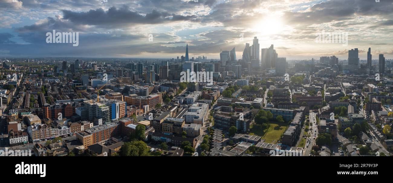 Panoramic aerial view of the city of London center with skyscraper ...