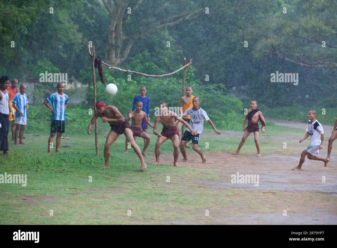 Monks playing football hi-res stock photography and images - Alamy