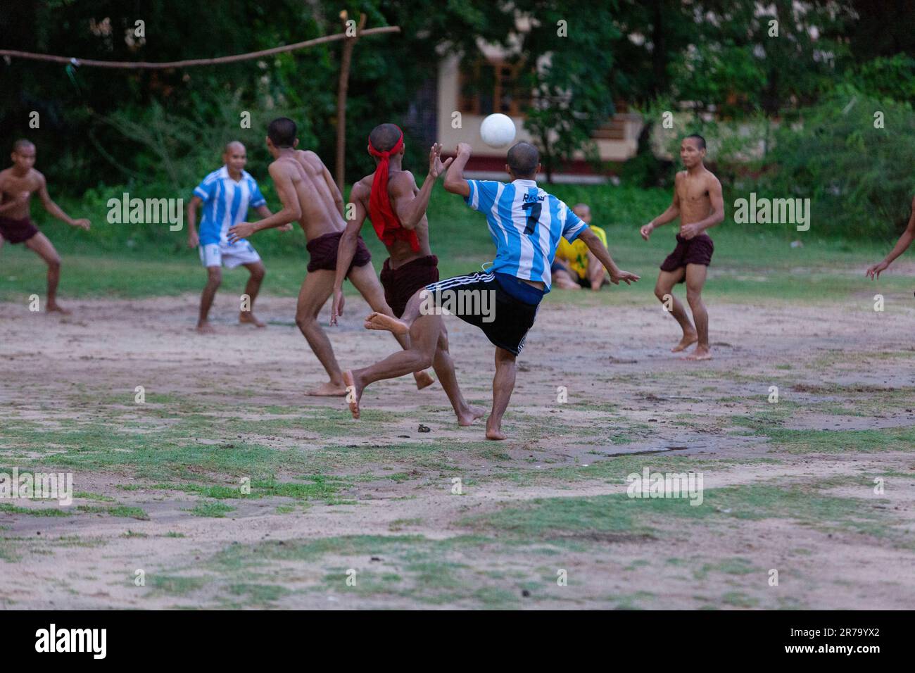 Burmese game hi-res stock photography and images - Alamy