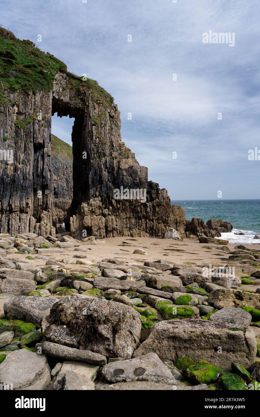 Church doors rock formations at Church Doors Cove near Shrinkle Haven ...
