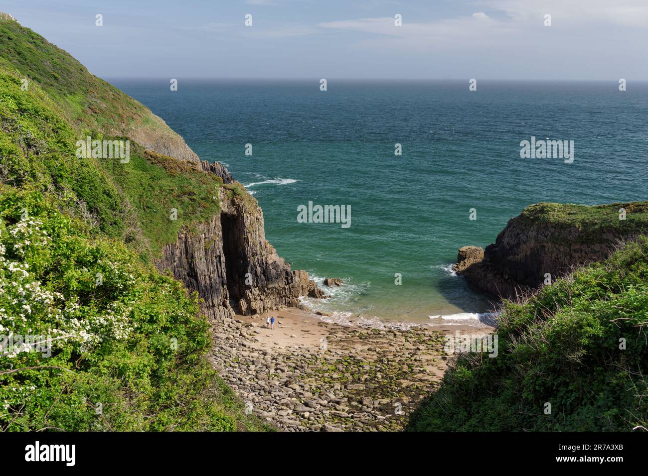 Church doors rock formations at Church Doors Cove near Shrinkle Haven ...
