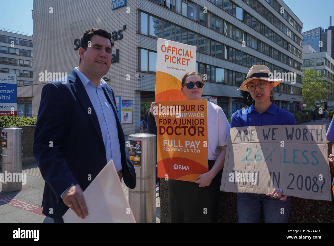 Pay restoration hi-res stock photography and images - Alamy