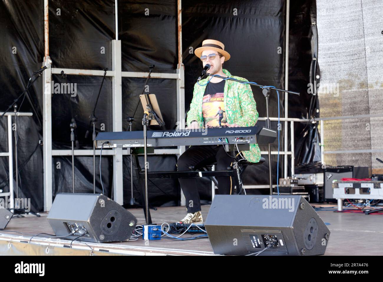 Max Anthony performing a solo show as Rocket Max, a tribute to Elton ...