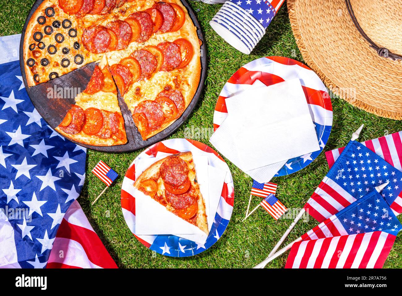 july 4th holiday party pizza, Fourth of July, Patriotic Independence ...