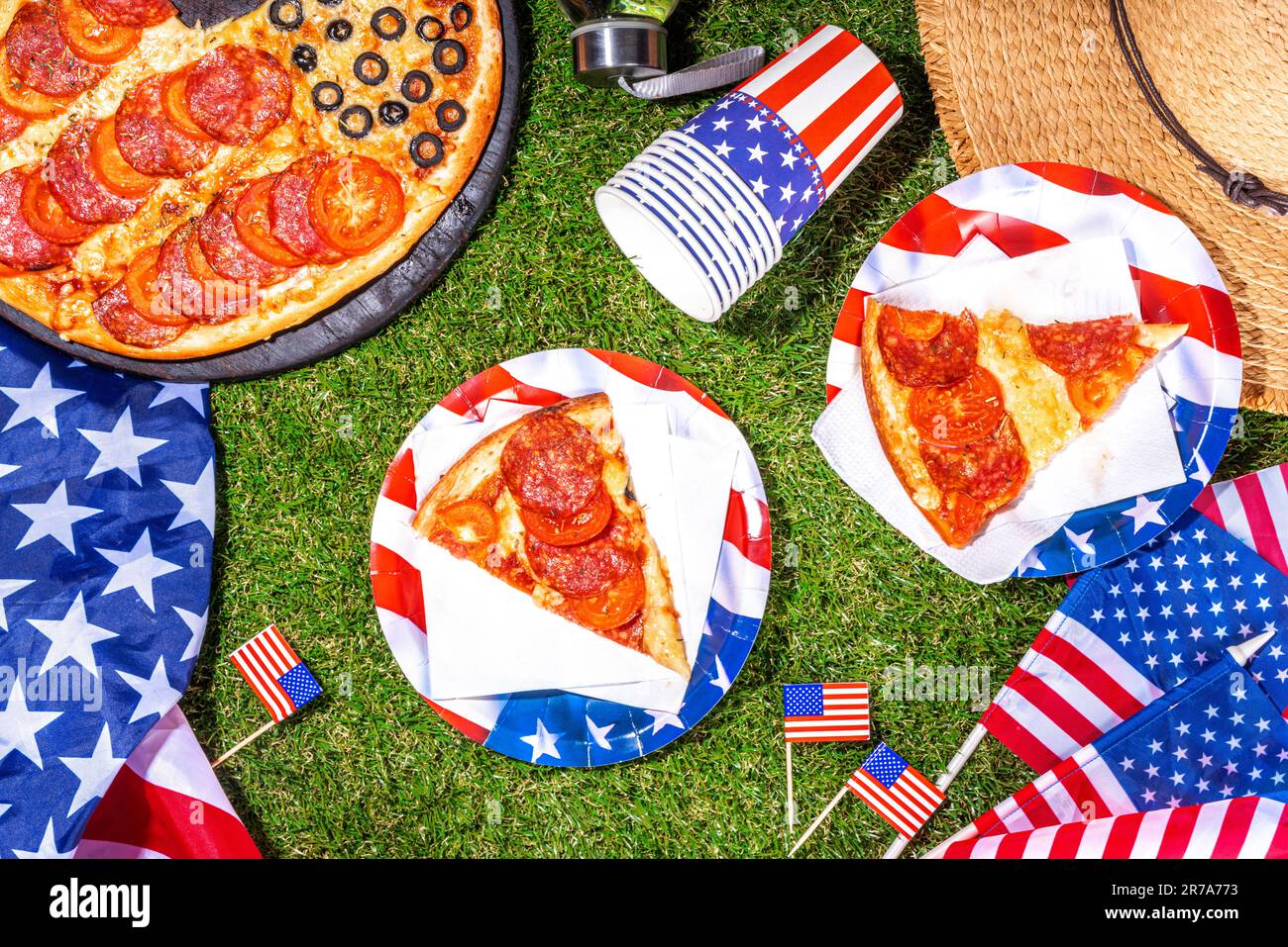 july 4th holiday party pizza, Fourth of July, Patriotic Independence ...