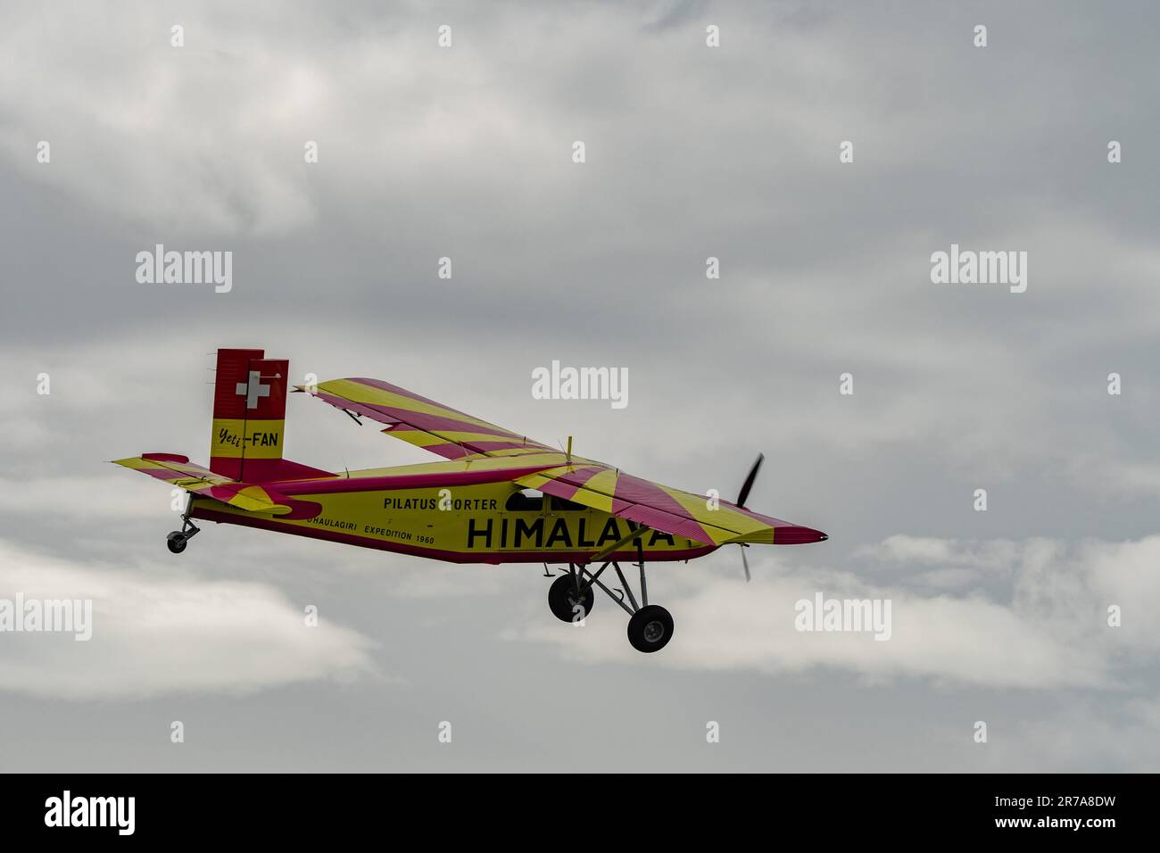 Pilatus pc 6 porter aircraft hi-res stock photography and images - Alamy