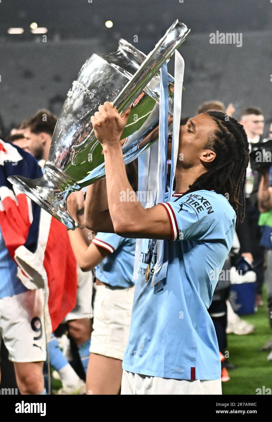 ISTANBUL, TURKEY - JUNE 10: Manchester City player Rodri celebrate with ...