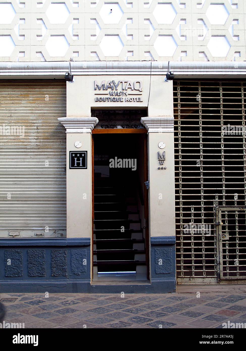 Old hotel peru hi-res stock photography and images - Alamy