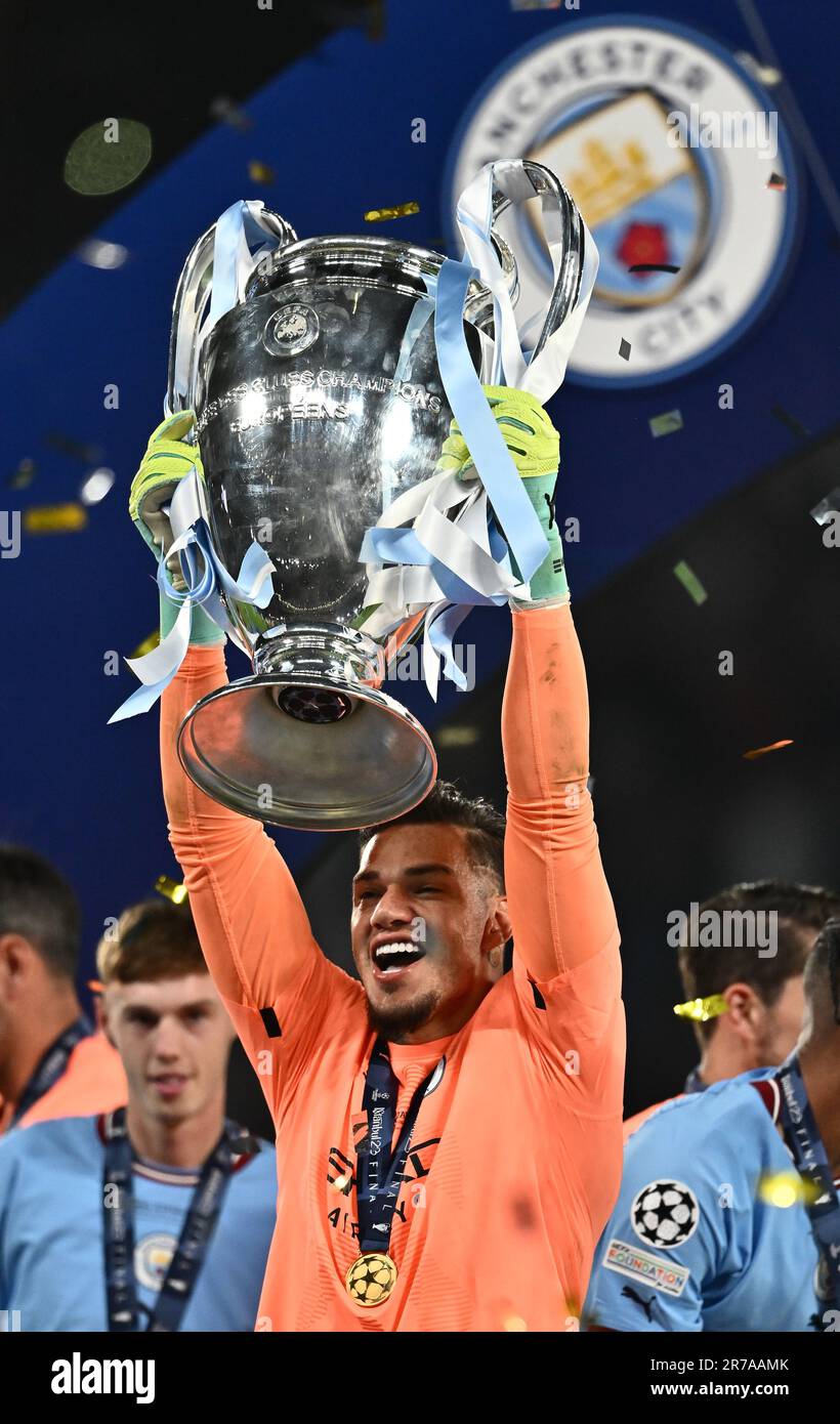 ISTANBUL, TURKEY - JUNE 10: Ederson celebrate with trophy during the ...