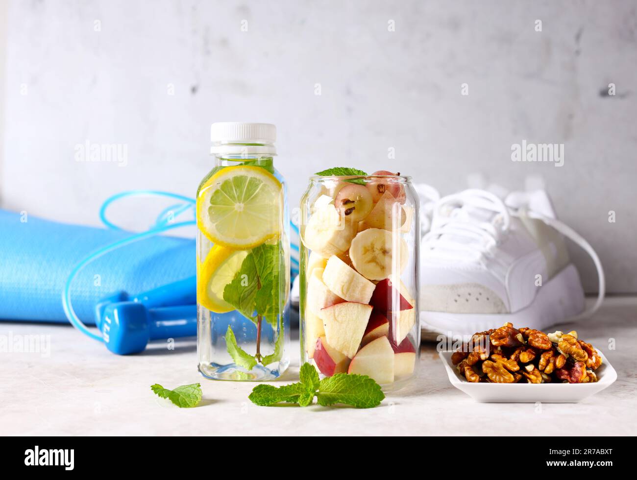 healthy sports nutrition fruit and drink Stock Photo - Alamy