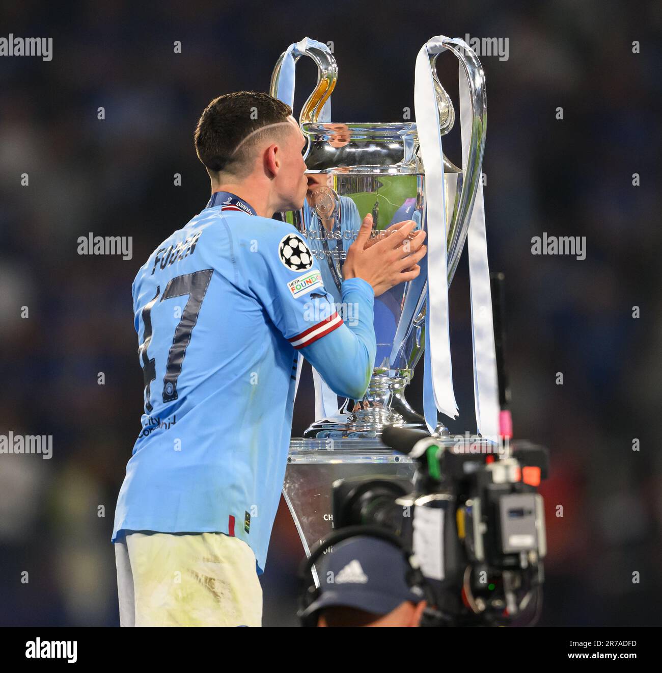 Phil foden manchester city 2023 hi-res stock photography and images - Alamy