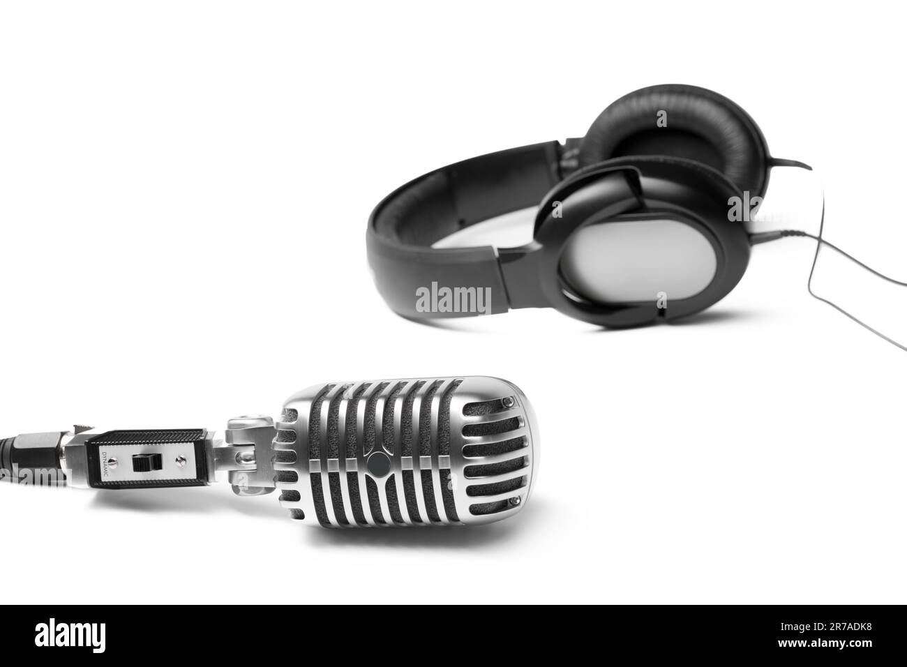 Retro microphone and headphones Stock Photo - Alamy
