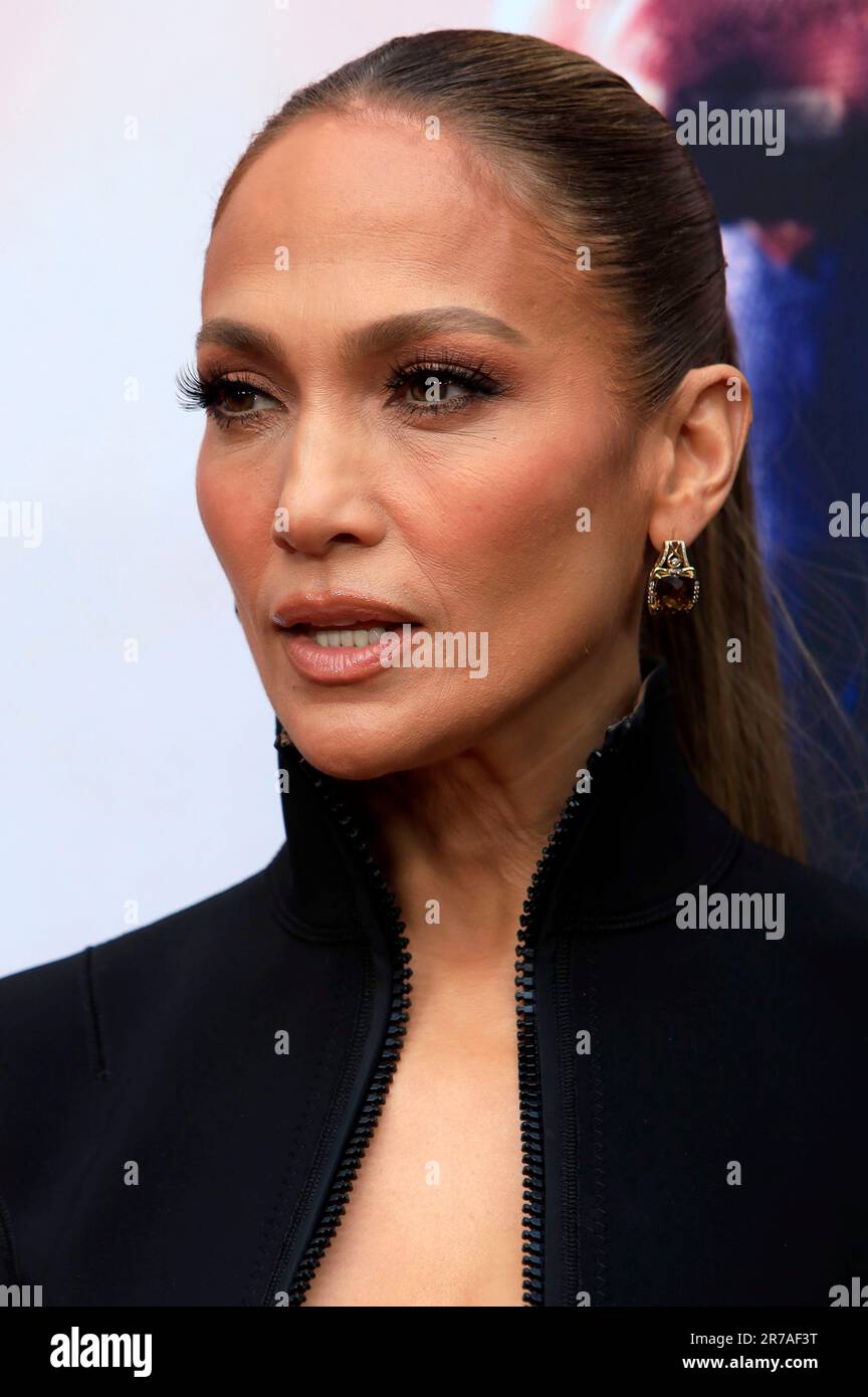 Jennifer Lopez bei der Premiere des Kinofilms 'The Flash' im Ovation ...