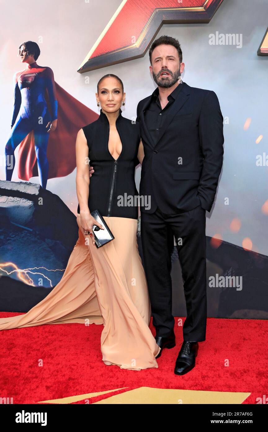 Jennifer Lopez mit Partner Ben Affleck bei der Premiere des Kinofilms ...