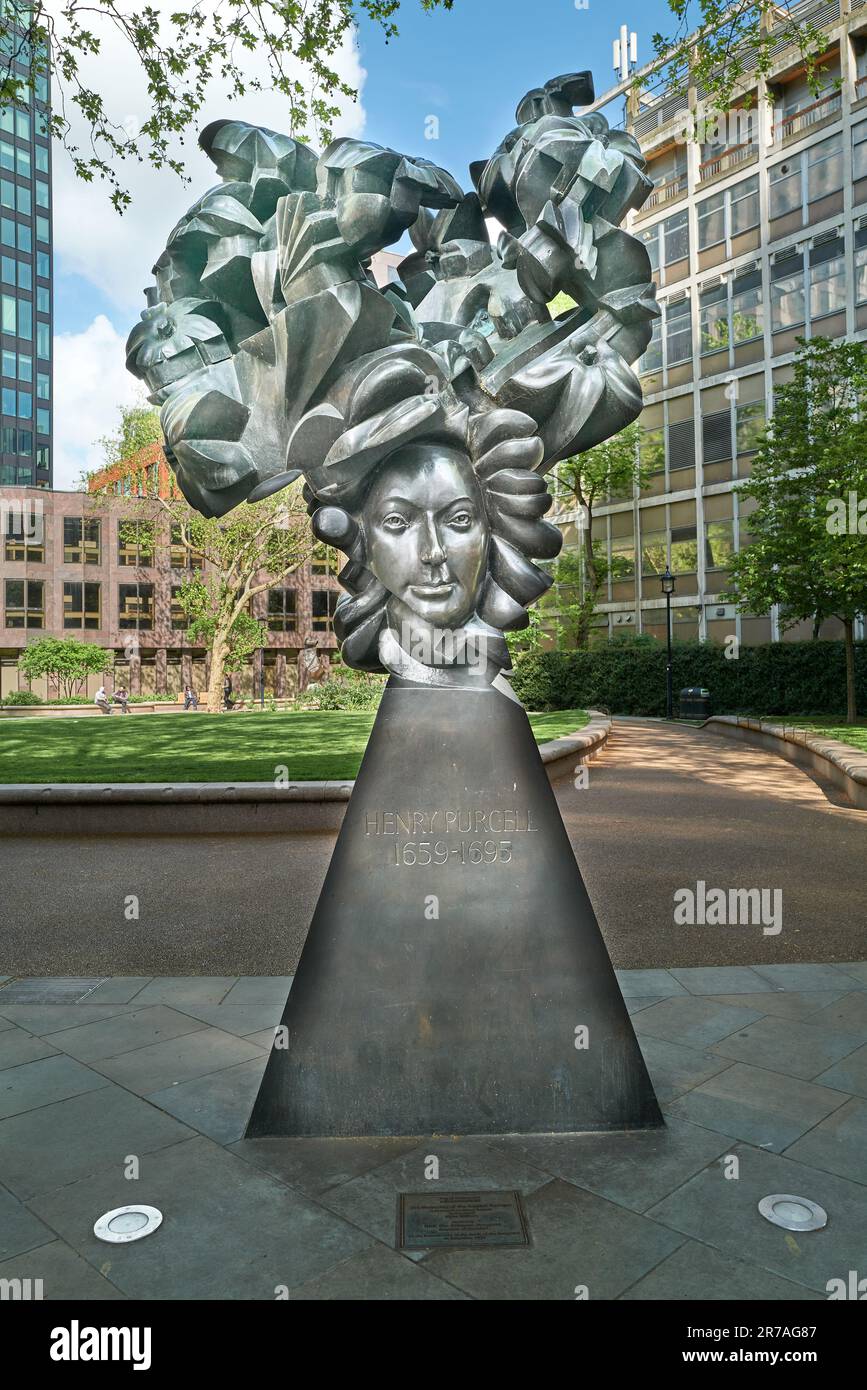 Memorial sculpture, to the english musician Henry Purcell (1659-1695 ...
