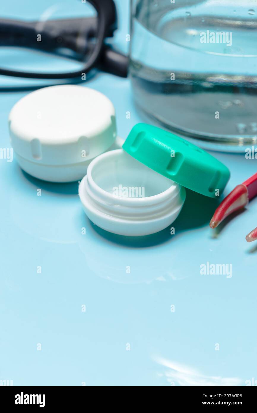 Contact lenses magnifying glass hi-res stock photography and images - Alamy