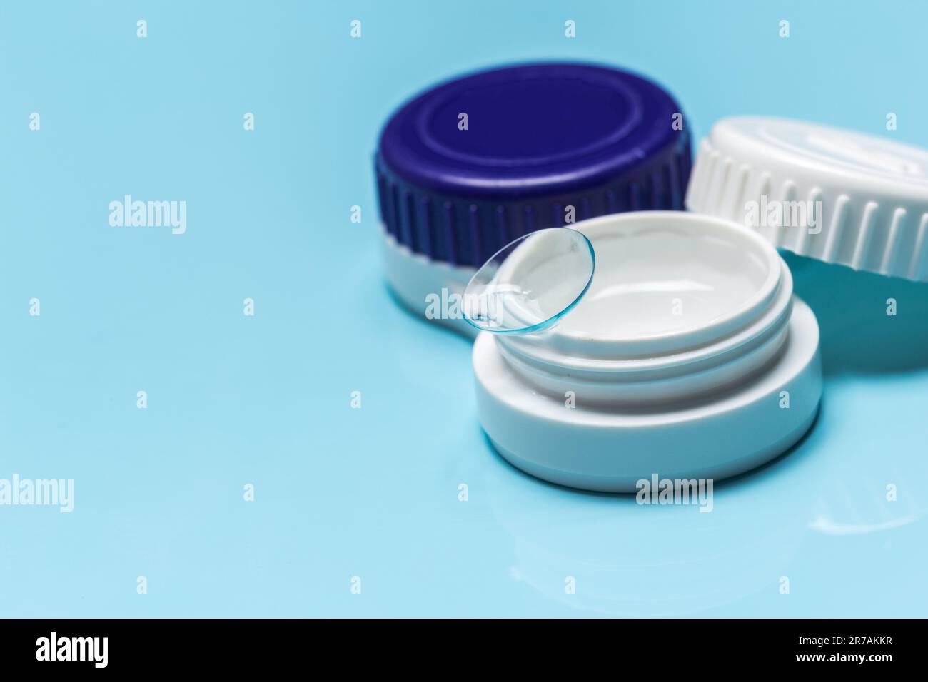 Contact lenses magnifying glass hi-res stock photography and images - Alamy