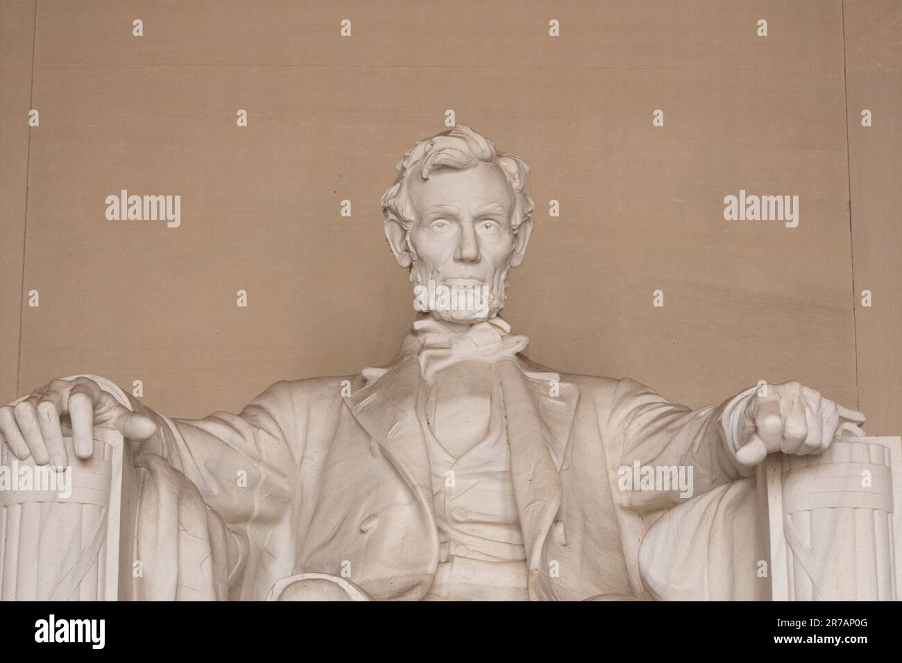 Statue of the Abraham Lincoln in Lincoln memorial, Washington DC ...