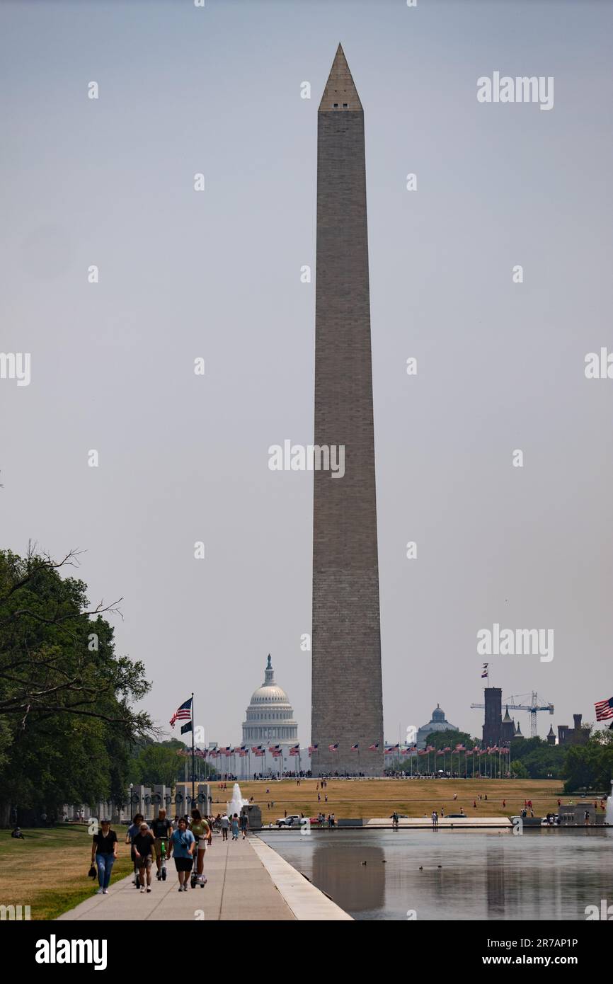 Washington Monument,( George Washington first president of USA ...