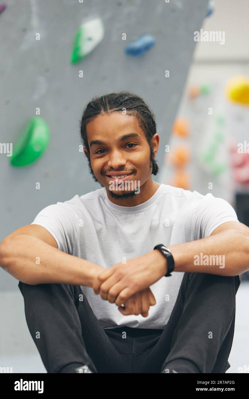 Try wall climbing hi-res stock photography and images - Alamy