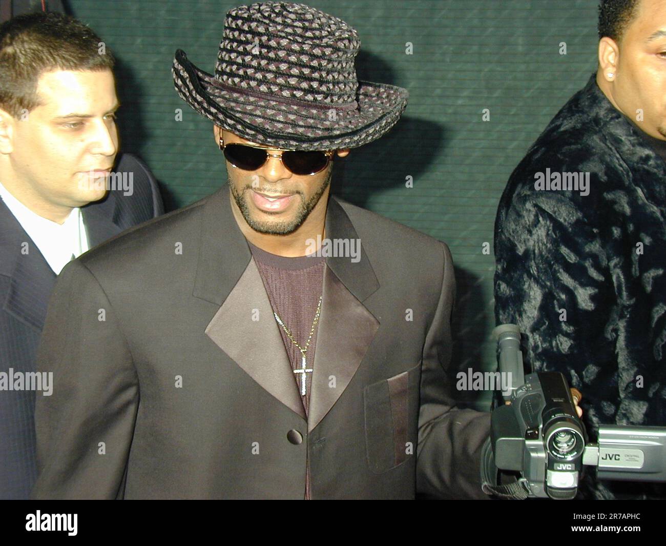 A portrait of R. Kelly at the Billboard Music Awards in 2000 in Los ...