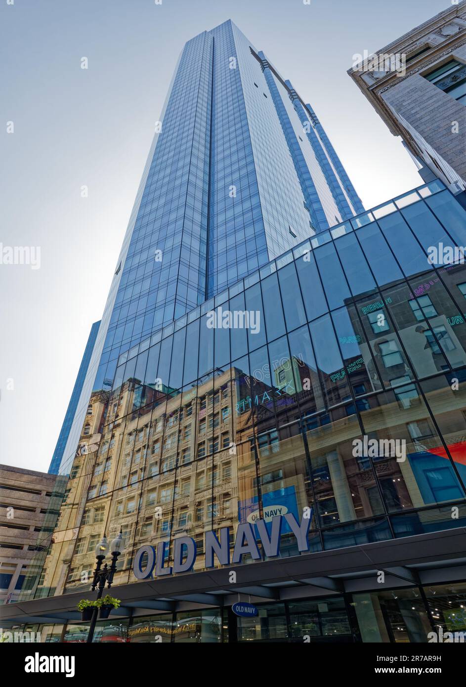 Millennium Tower is a mixed-use skyscraper: Residential tower above a ...