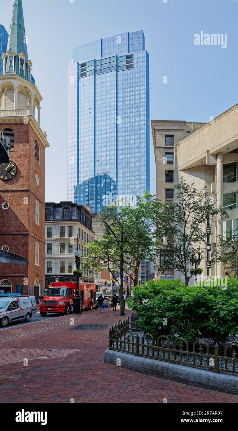 Millennium Tower is a mixed-use skyscraper: Residential tower above a ...