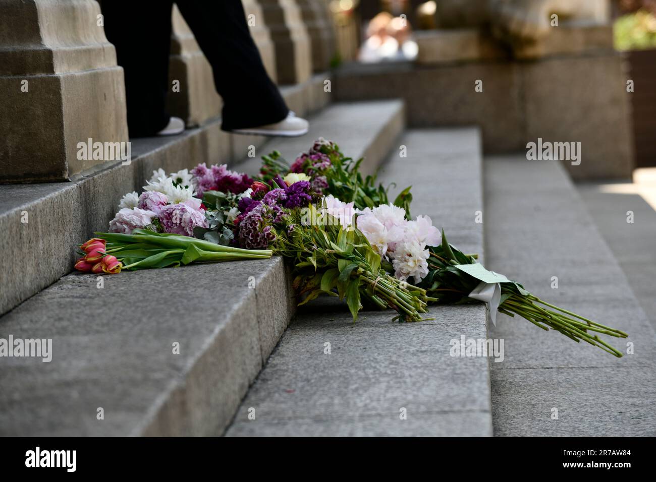 Nottingham attacks: Members of the public lay flowers at the Council ...