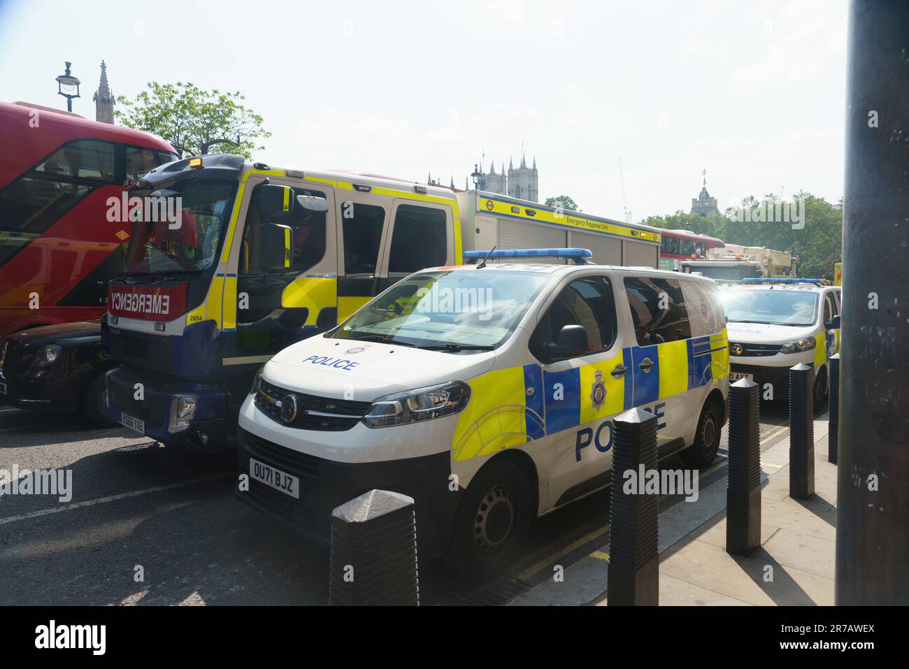 London police incident hi-res stock photography and images - Alamy