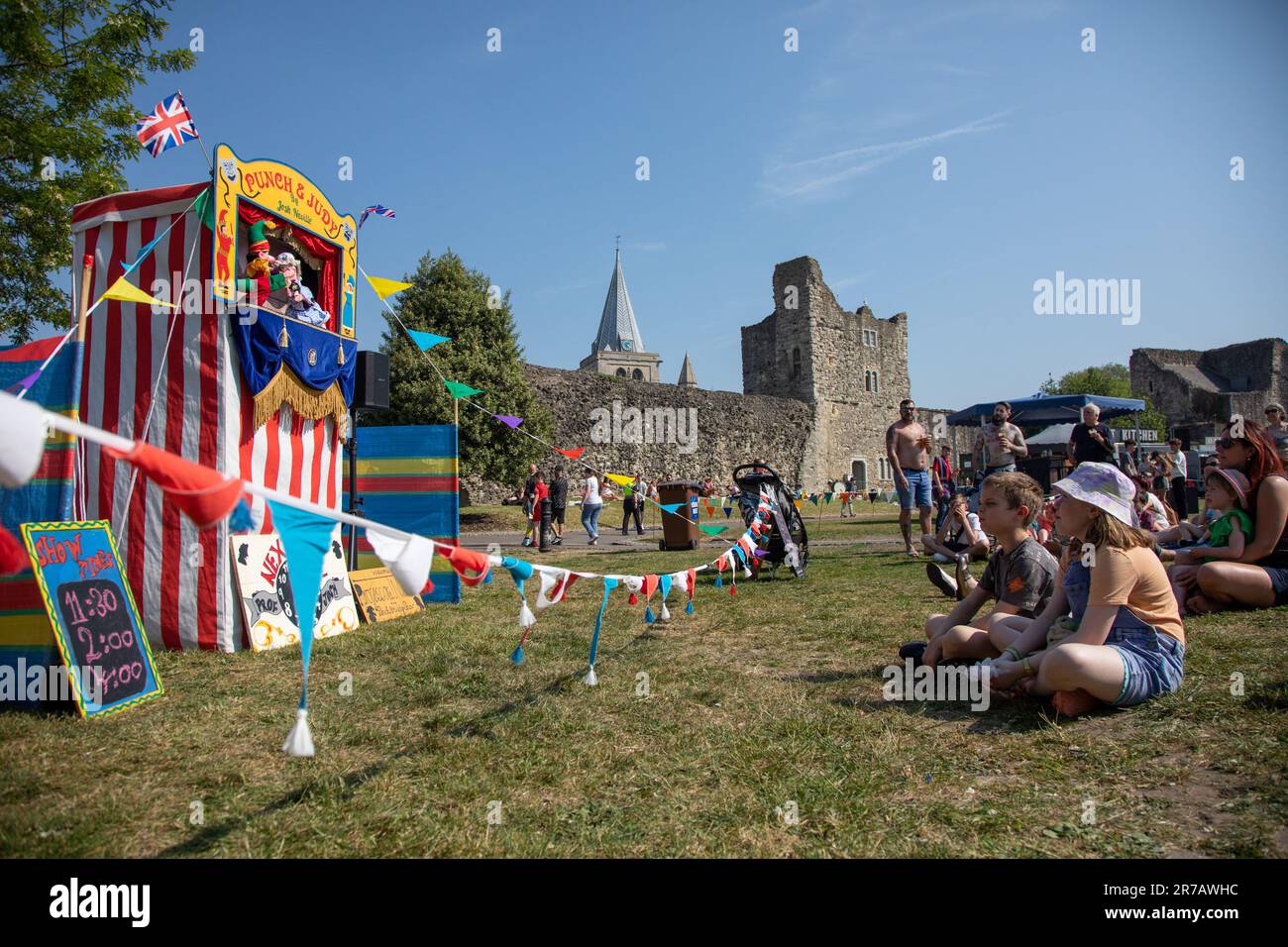 Traditional Punch & Judy Show in the grounds of Rochester castle, Kent ...