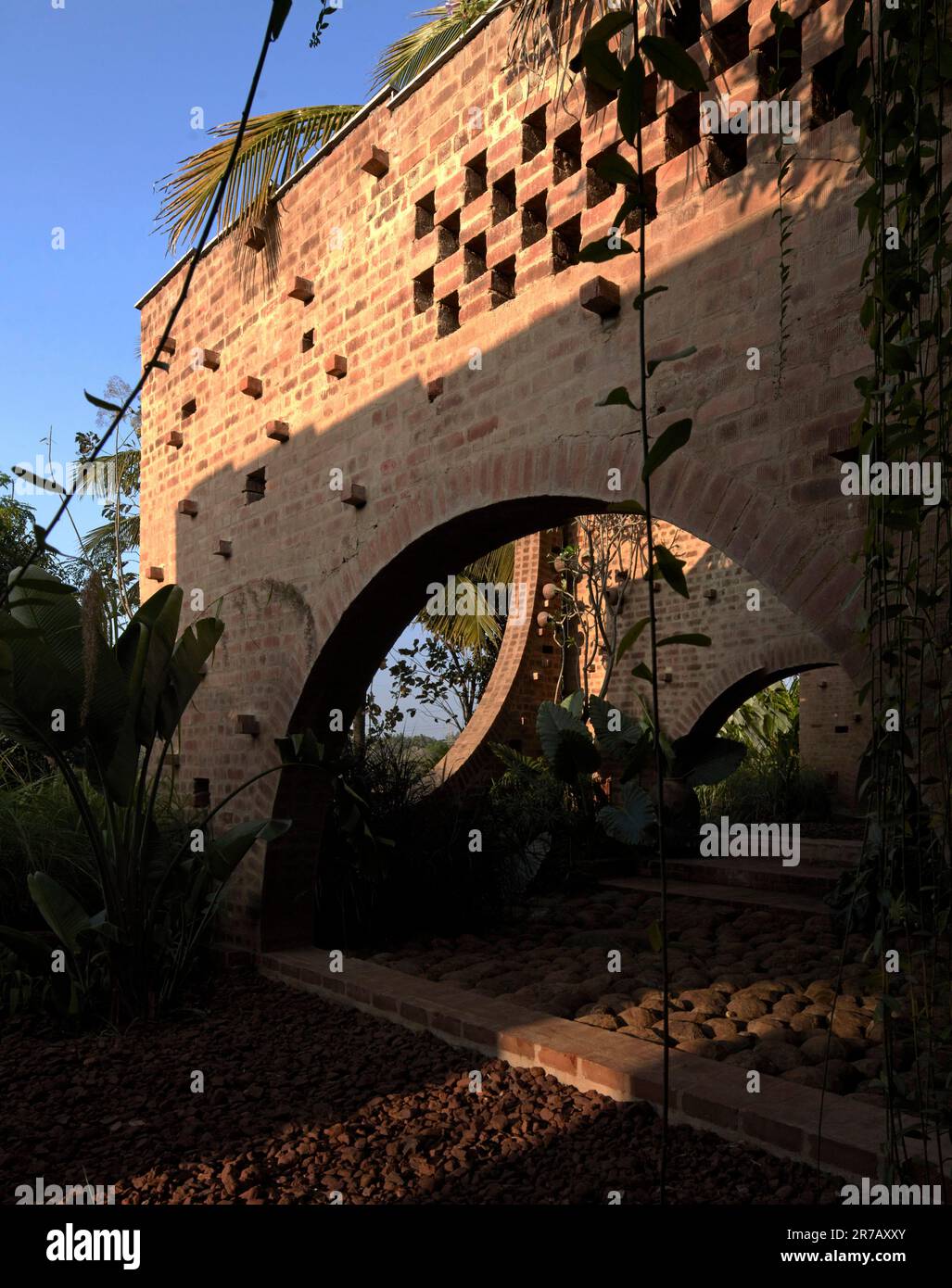 Afternoon view though arches. Subteranian Ruins, Kaggalipura, Bangalore ...