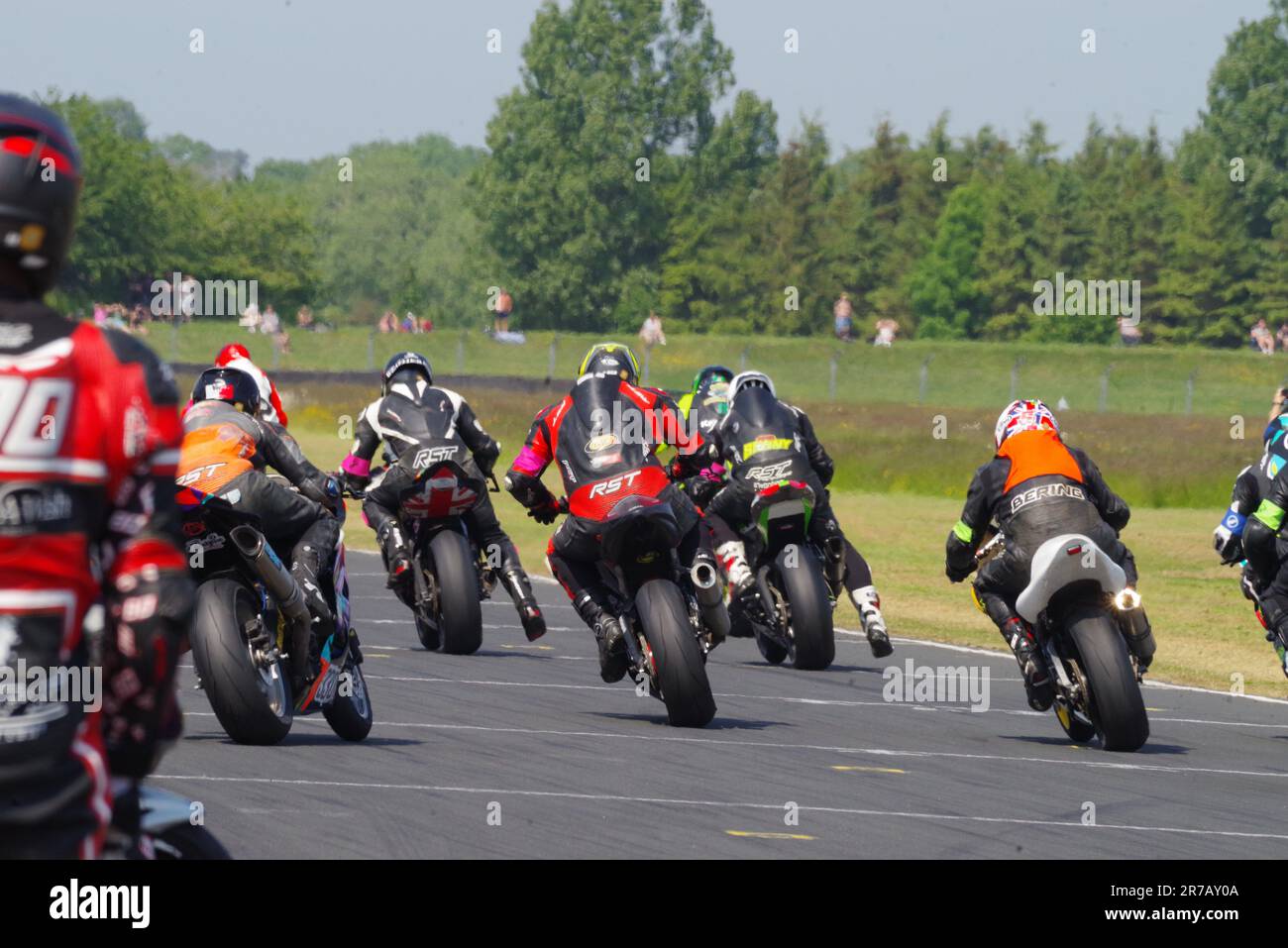 Le mans 2023 start june 10 hi-res stock photography and images - Alamy