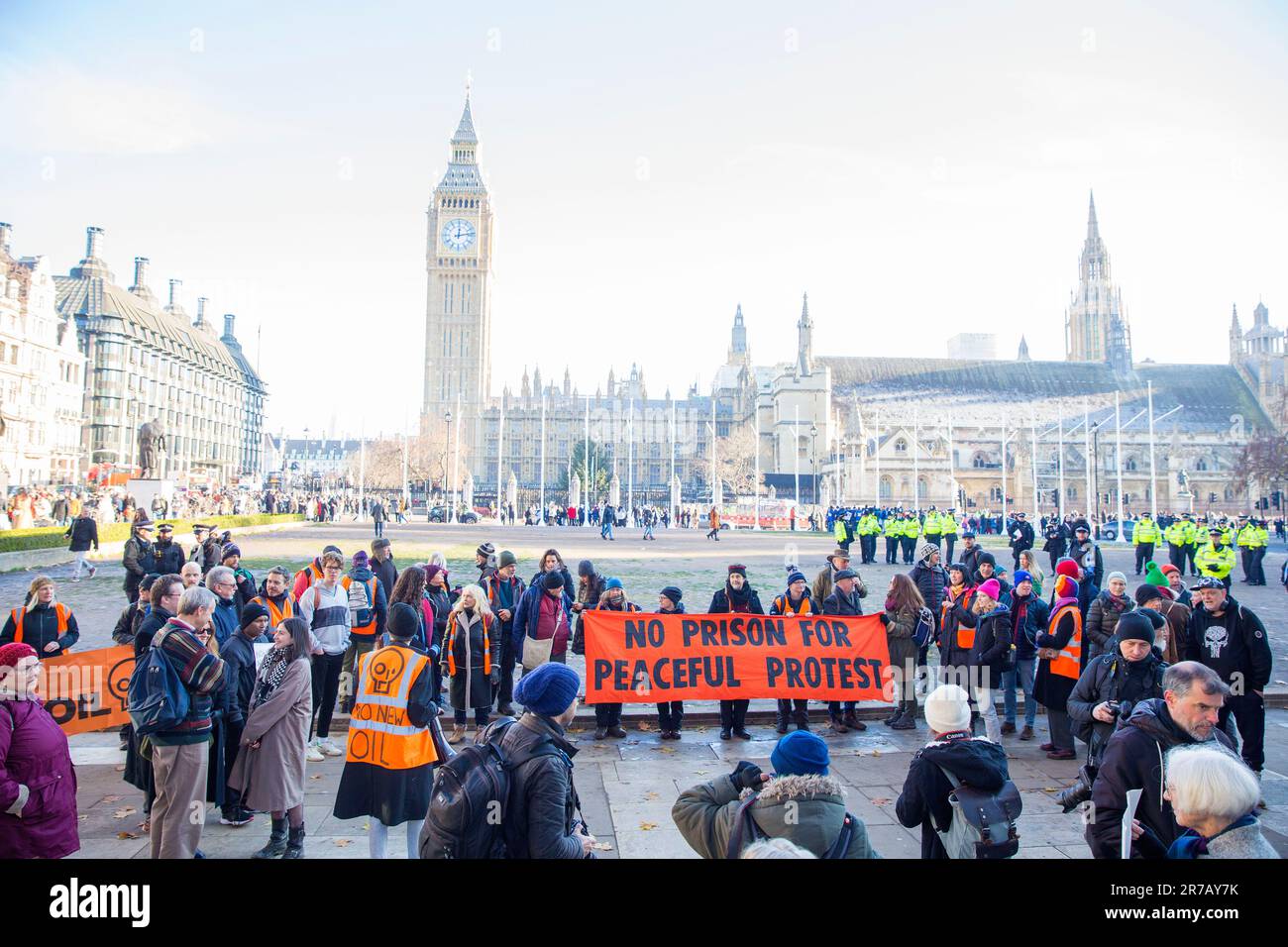 Oil expansion hi-res stock photography and images - Alamy