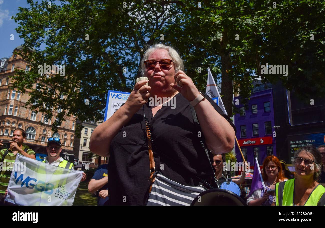 Lisa holdsworth hi-res stock photography and images - Alamy