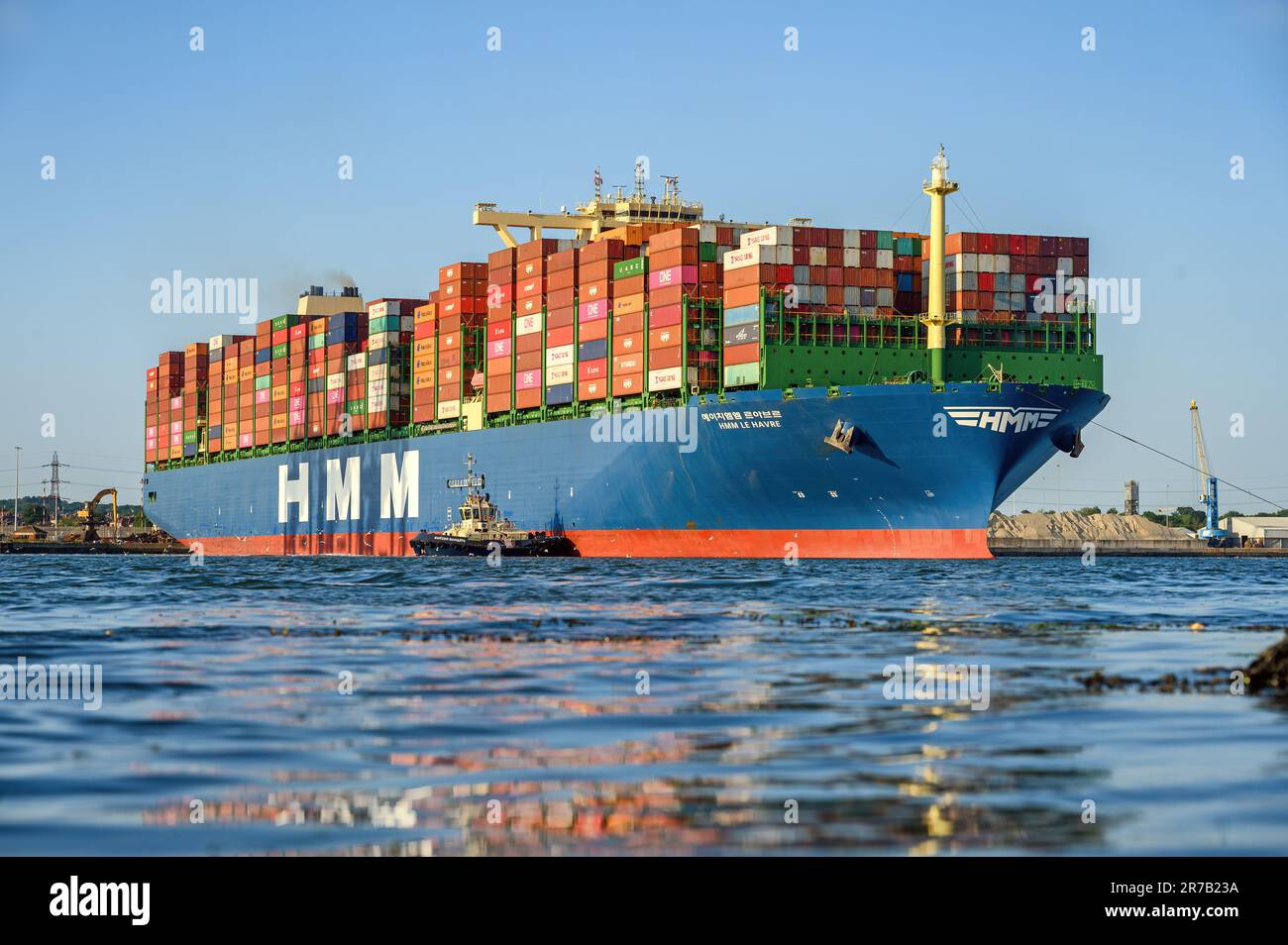 HMM Le Havre is an Ultra-Large Container Carrier operated by Hyundai ...