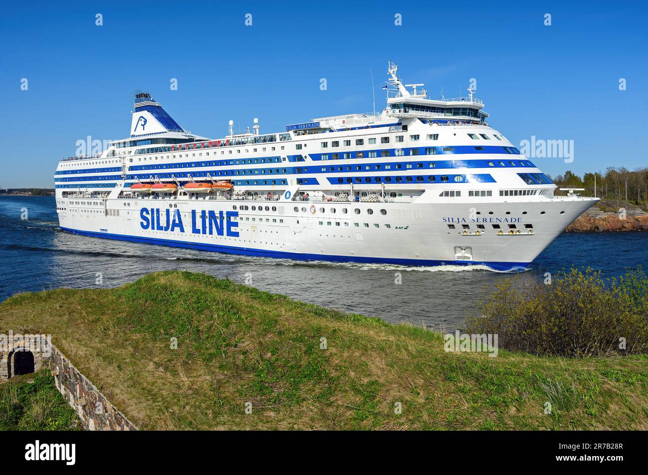 The Silja Line cruise ferry Silja Serenade navigates the narrow ...