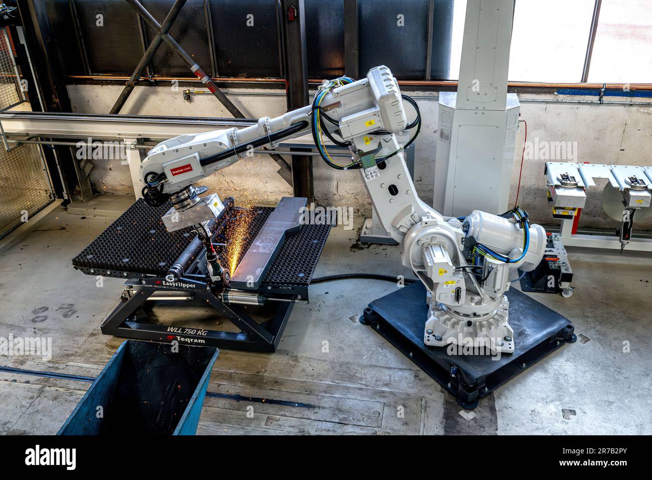 Bremen, Germany. 14th June, 2023. The robot-based system for processing ...