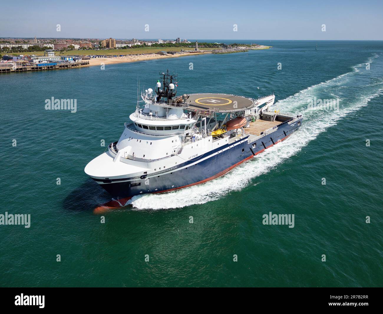 RFA Stirling Castle (M01) is a British mine warfare support ship ...