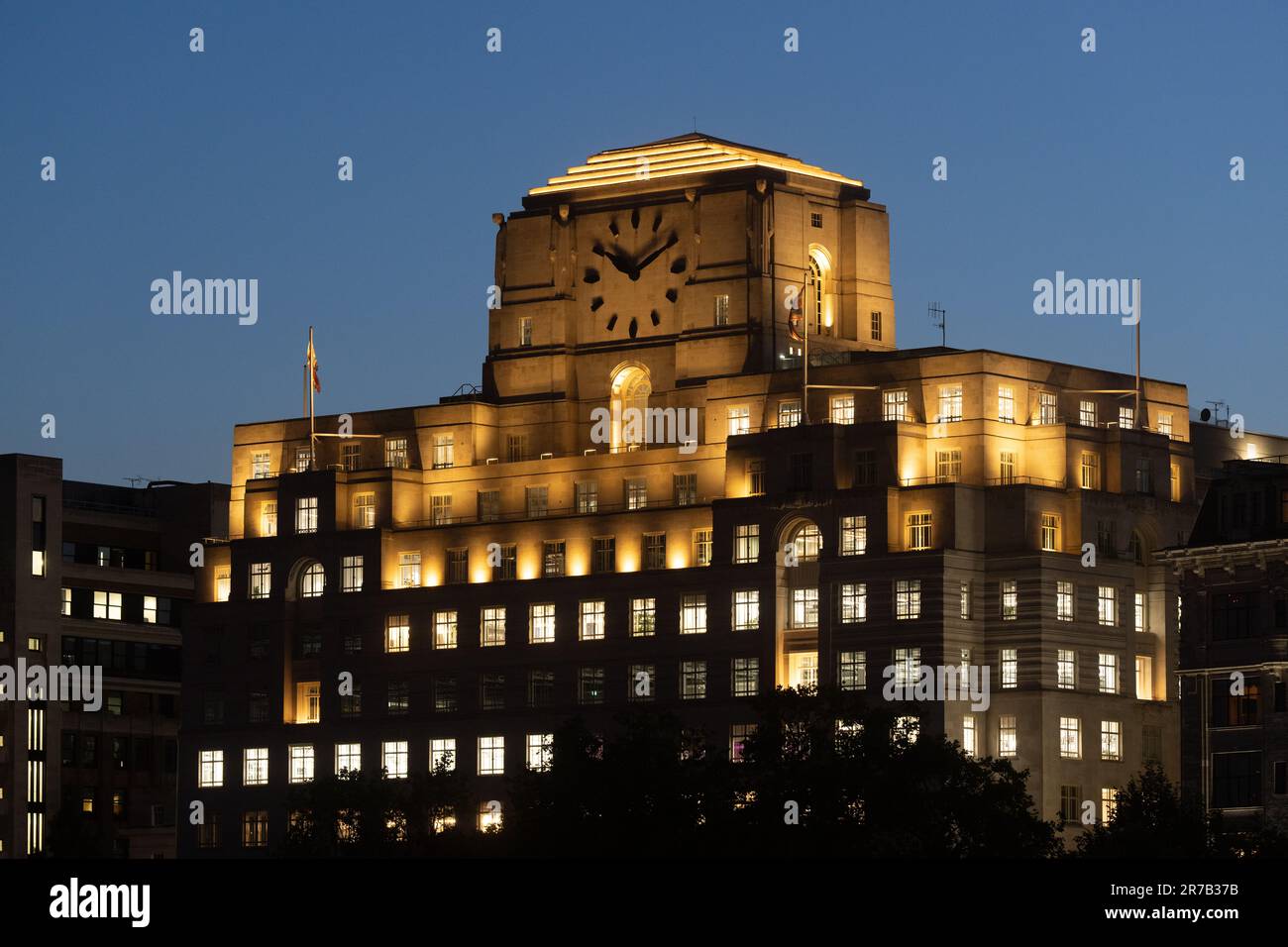 Shell Mex House 80 Strand, London Stock Photo - Alamy