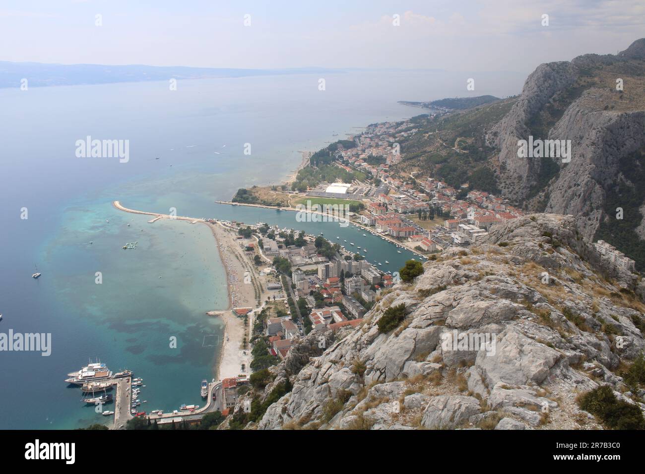 Panorama town omis in hi-res stock photography and images - Alamy
