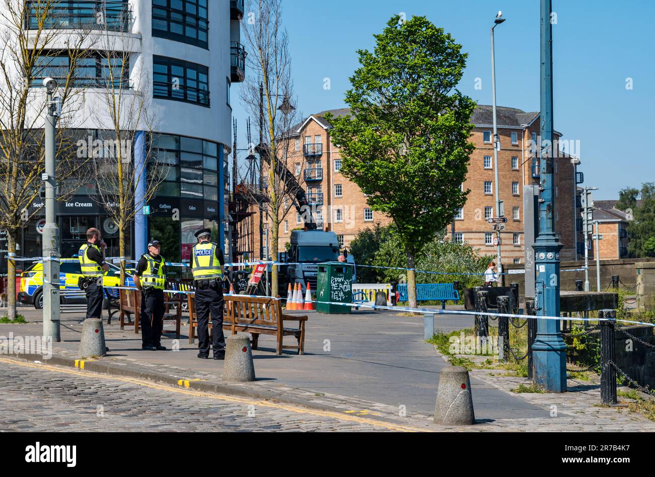 Cordon off area hi-res stock photography and images - Alamy
