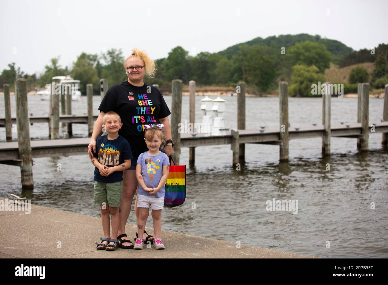 Felecia Smedley poses for a portrait with her children, Easton, 7, left ...